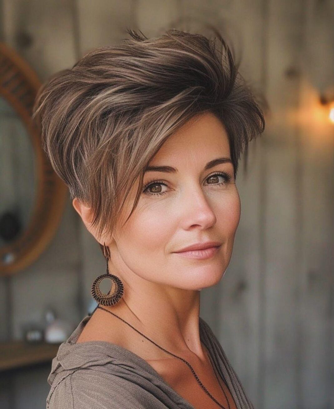 15 Trends für 2025: Der Pixie Mullet (Mixie Cut)